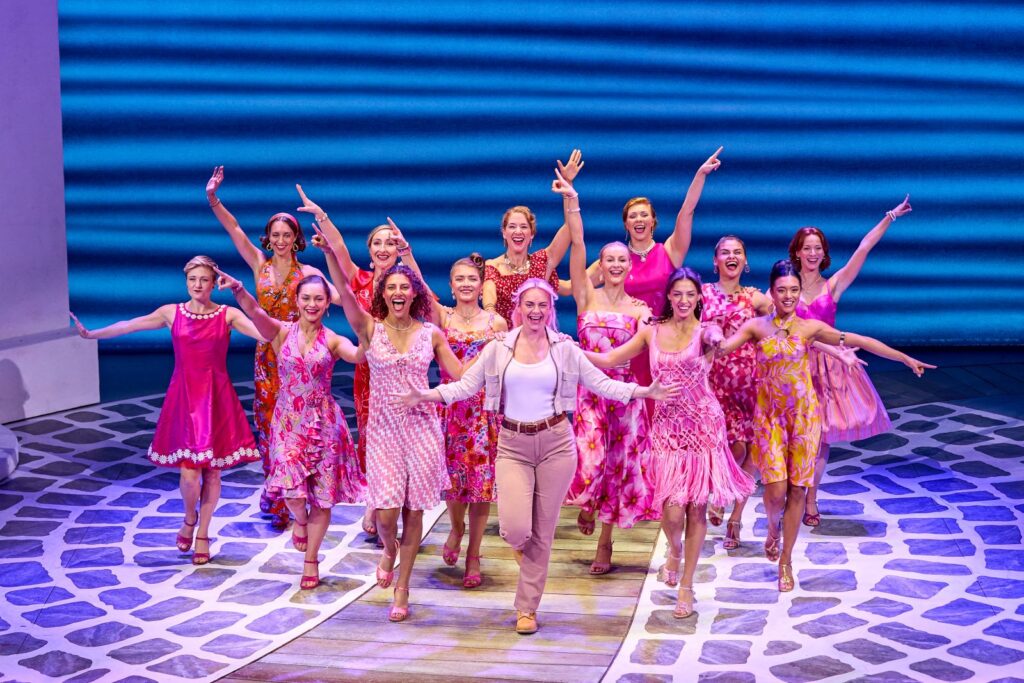 Mamma Mia! There’s a new cast at the Novello Theatre – The Theatre Playbook